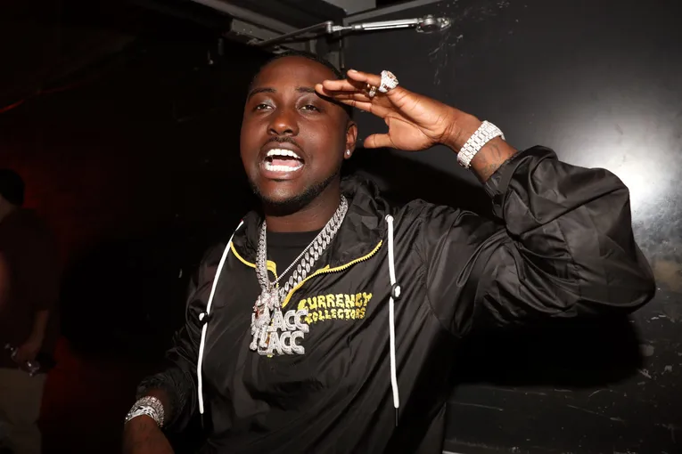 Blacc Zacc Kicks Renni Rucci Out Of Their House Amid Alleged Cheating ...