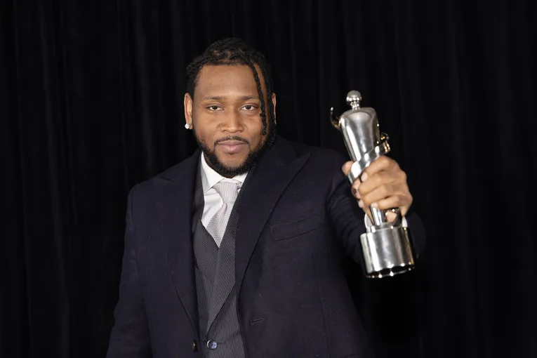 Boi-1da Gives Massive Props To "Greatest Artist Of All Time" Drake ...