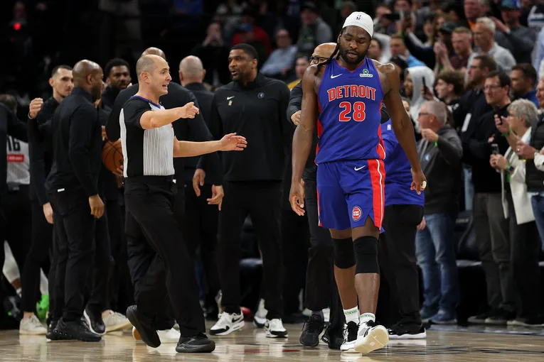 Fiery Fight During Minnesota Timberwolves & Detroit Pistons Game Leads ...