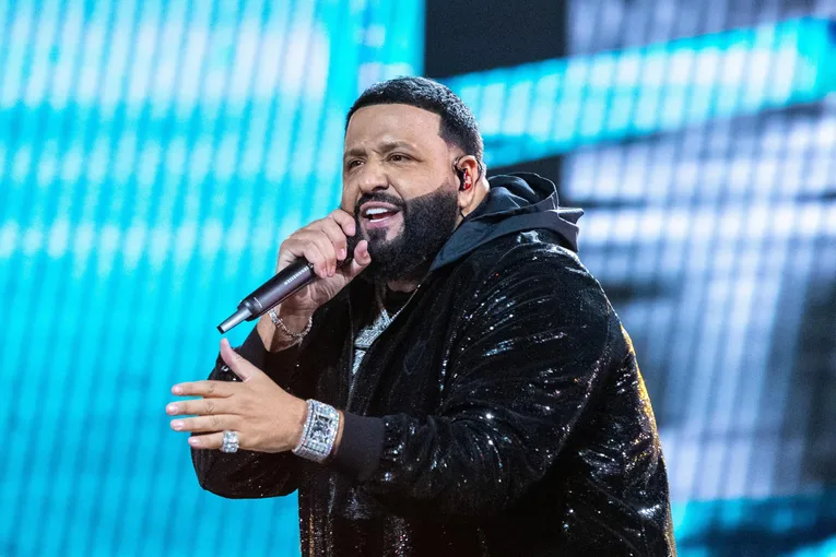 Footage Of Men Dropping Off "RIP Drake" Coffin At DJ Khaled's Home ...