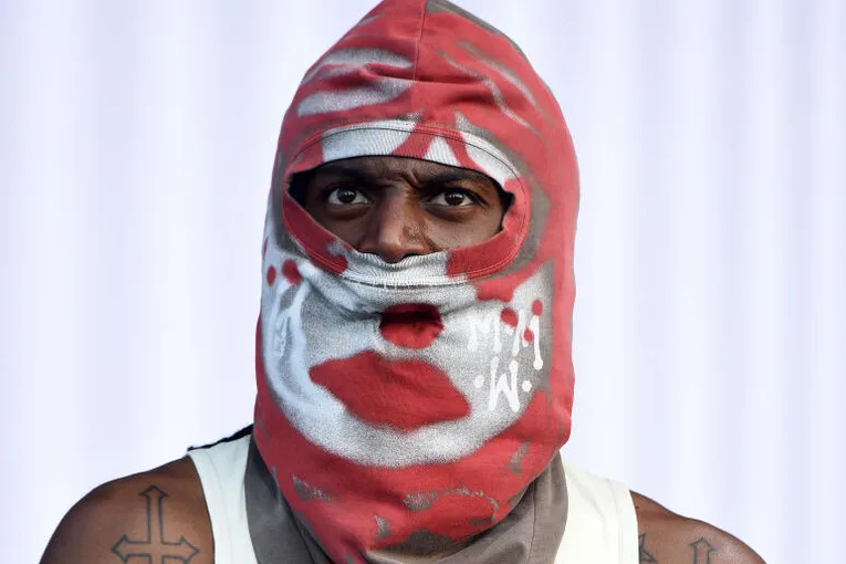 Playboi Carti Tosses Kai Cenat & Dabo New YVL Chain At Rolling Loud: LA