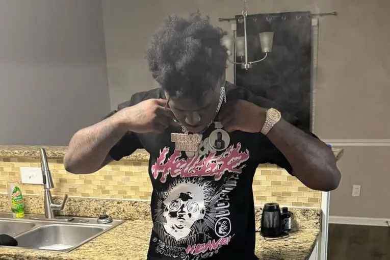 Rapper Quez 2RR Pleads Guilty After Sneaking Machine Gun Into Maternity ...