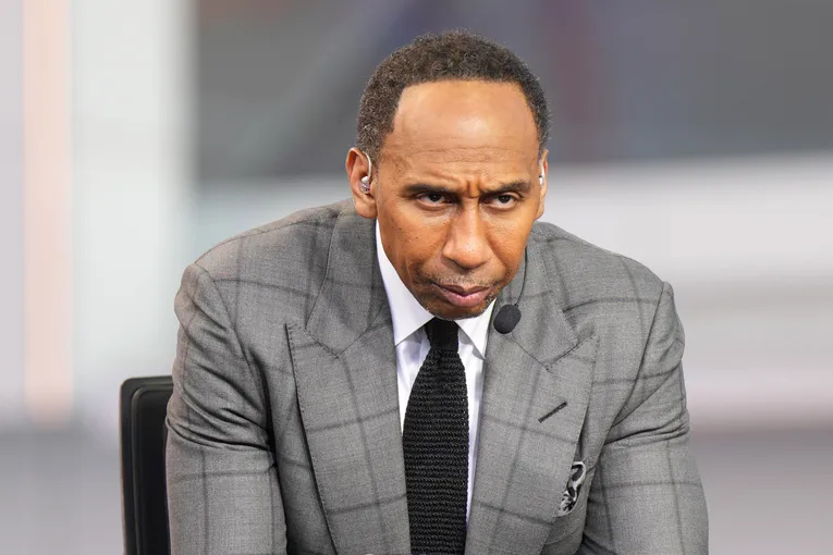 Stephen A Smith Claps Back At "Petty" LeBron James In Response To ...