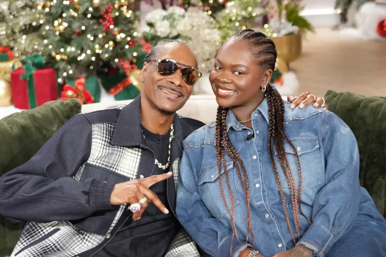 Snoop Dogg's Daughter Cori Broadus Gives Birth To First Child Three ...