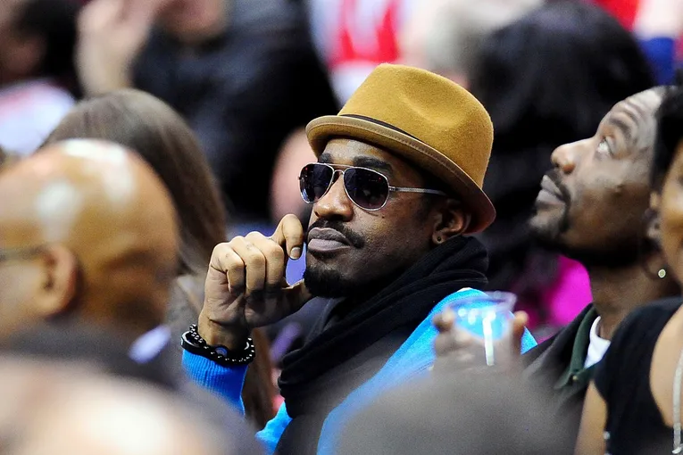 Andre 3000 Stuns The Met Gala By Wearing A Piano