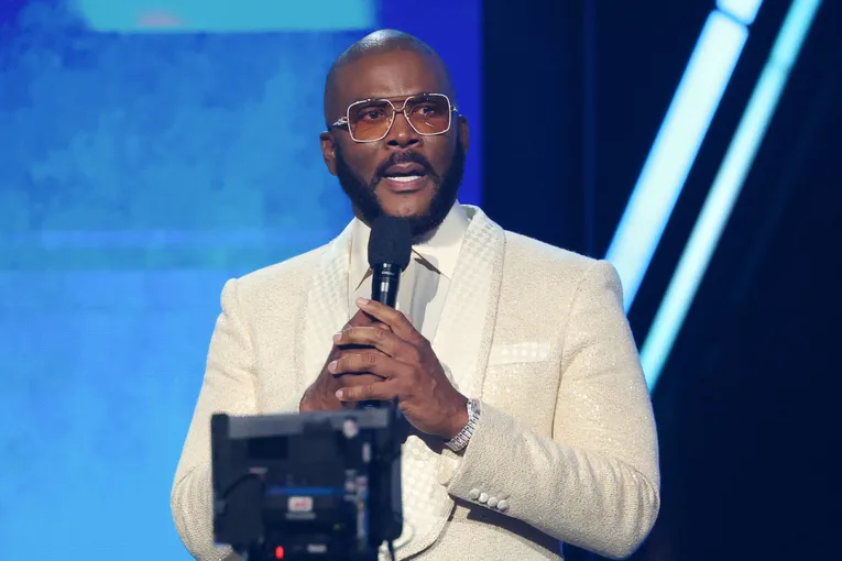 Tyler Perry Calls Out Hollywood Studios In BET Awards Speech