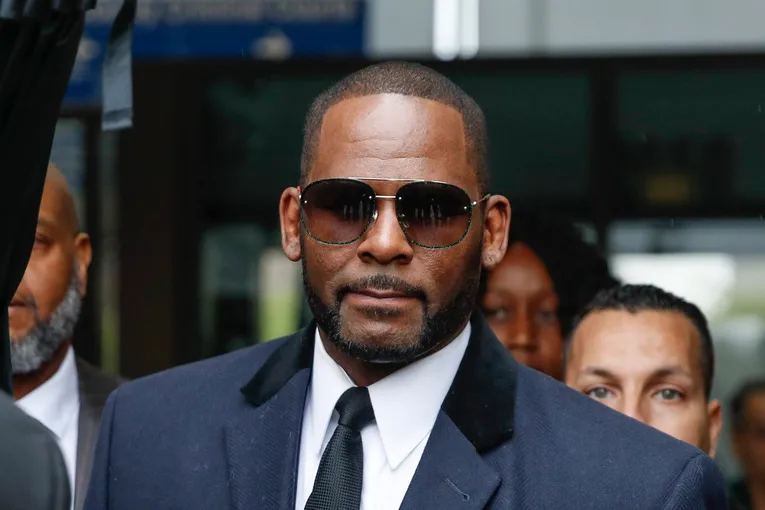 R Kelly Fights For New Trial After Denied Home Detention Request