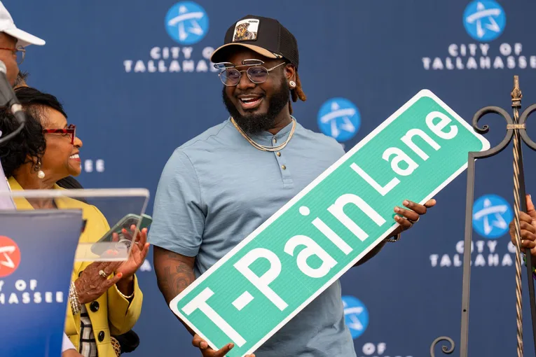 T-Pain Hints At Retirement In Dramatic New Video