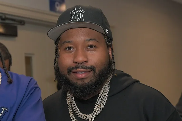 DJ Akademiks Compares Drake & UMG To Colin Kaepernick & NFL