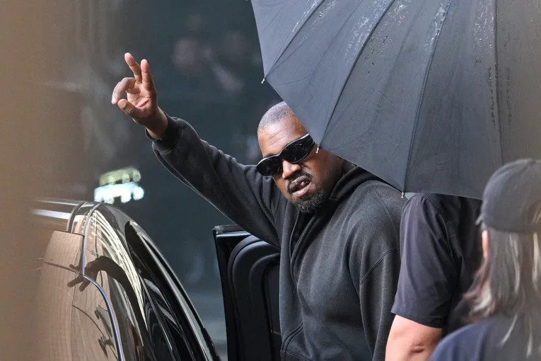 Kanye West Reactivates Yeezy.com With Yeezy SLPR