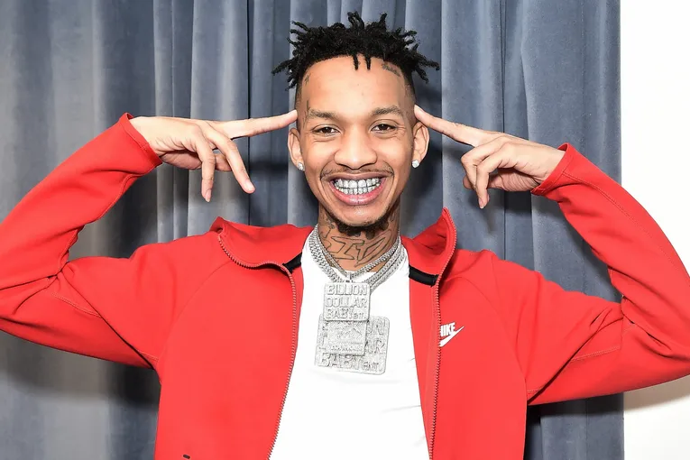 Stunna 4 Vegas Praised For Pink Suit At Viral Wedding To Monaleo