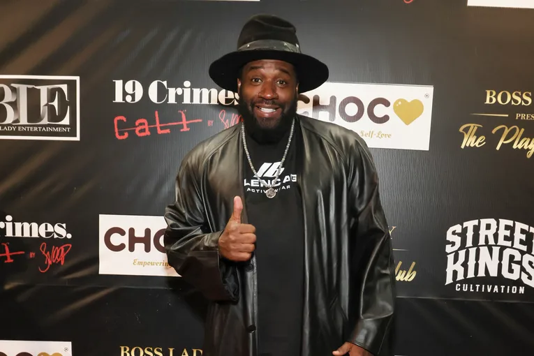 Corey Holcomb Allegedly Punches Female Comedian In New Footage