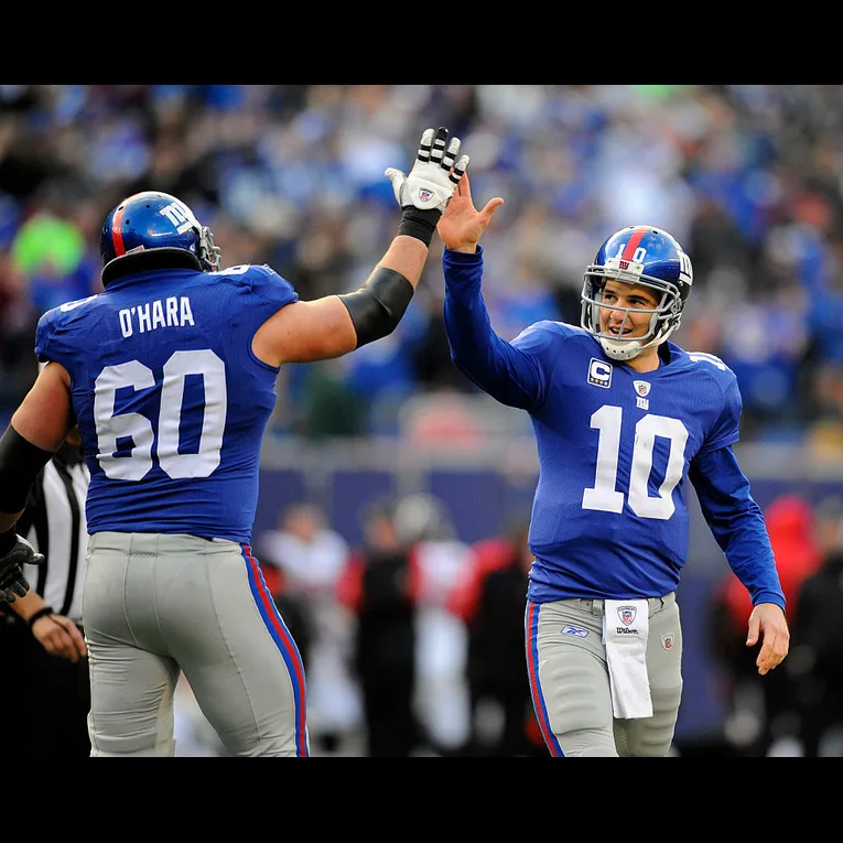 Fat Joe & Eli Manning Do The “Lean Back” Dance