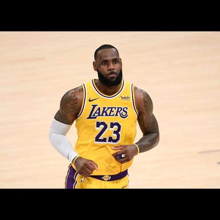 LeBron James Switching Numbers Back To 23 To Honor Bill Russell