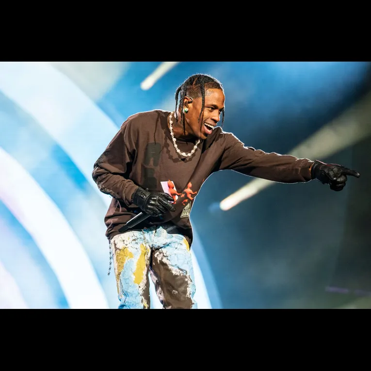 Travis Scott Hyped Over Footage From Rome Concert: "This Made Me Do 60 ...