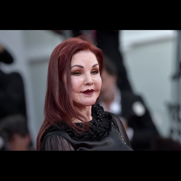 Robert Kardashian Dated Priscilla Presley, Past Book Details Their Turmoil