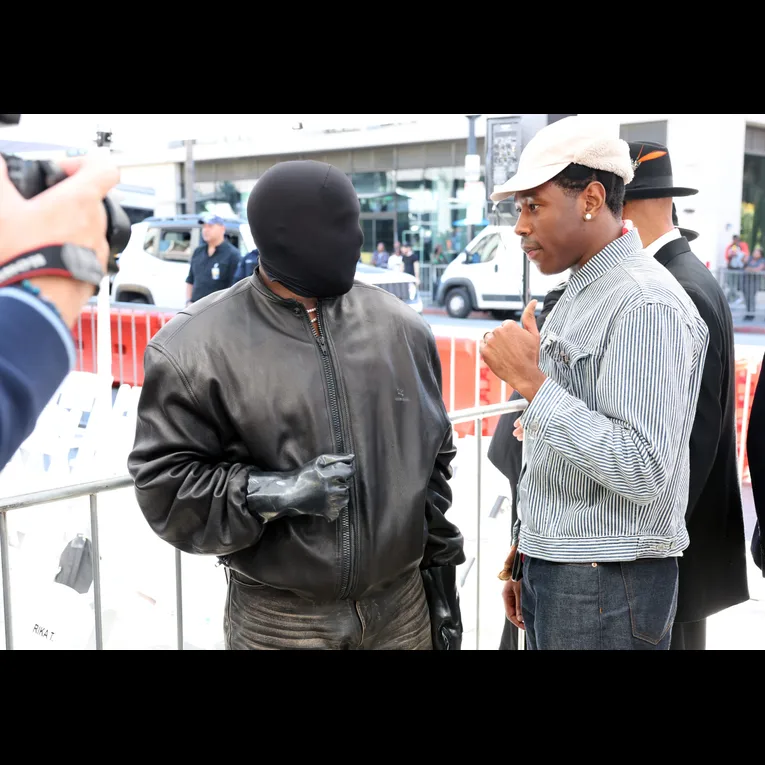 Fans Realize Kanye West Snatched Phone Of TMZ Reporter Who Ran With ...