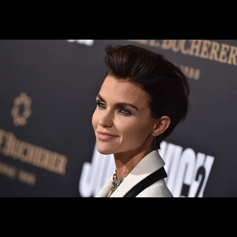 Ruby Rose Says Nicki Minaj Fans Are Sending Her Death Threats Meant For ...