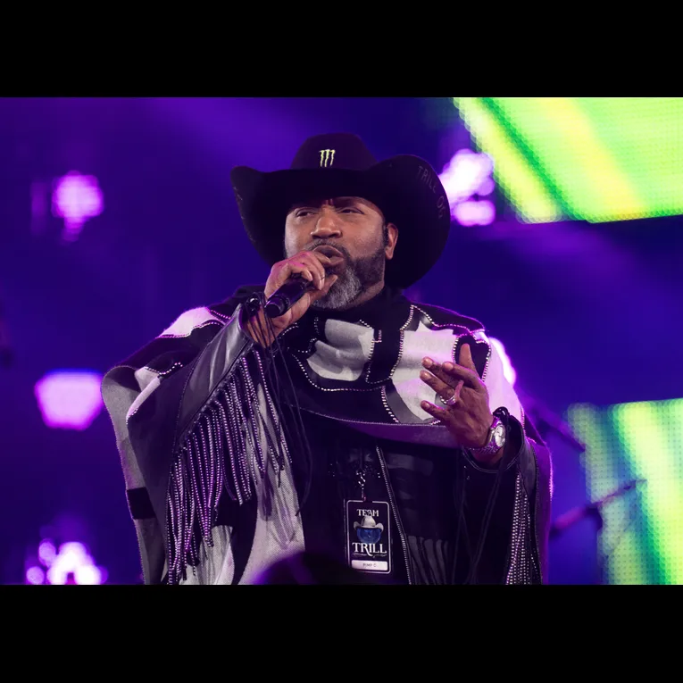Drake Performs During Bun B's RodeoHouston Set: Watch