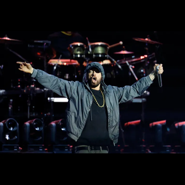 Eminem Leaves Fans Thrilled After Performing Several Classics At ...