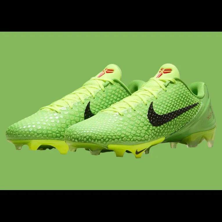Official Photos Are Out For The Nike Vapor Edge Kobe 6 “Grinch” Cleat