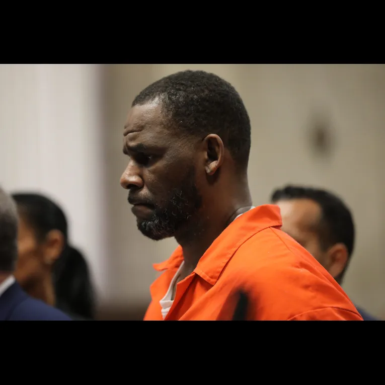 R Kelly Demands Prison Release Due To Alleged Murder Plot