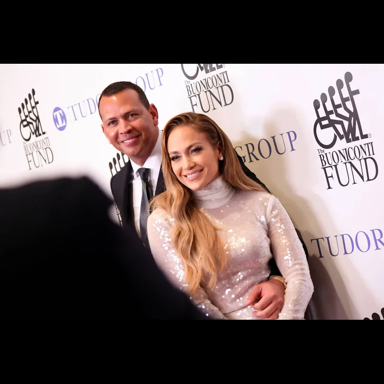 Jennifer Lopez & Alex Rod Lock Lips After Accusations Of Sexting Model