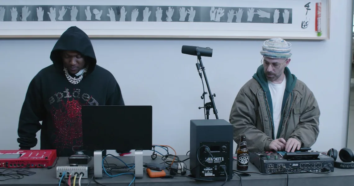 Hit-Boy & The Alchemist - Slipping Into Darkness