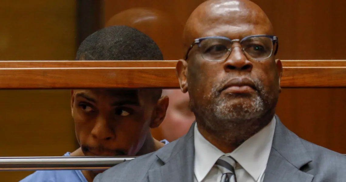 OJ Simpson Murder Trial Prosecutor Chris Darden Is Eric Holder's ...