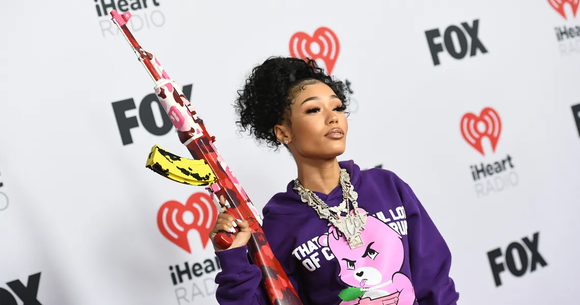 Coi Leray Seductively Sways Hips To Bop From New Album "Trendsetter"