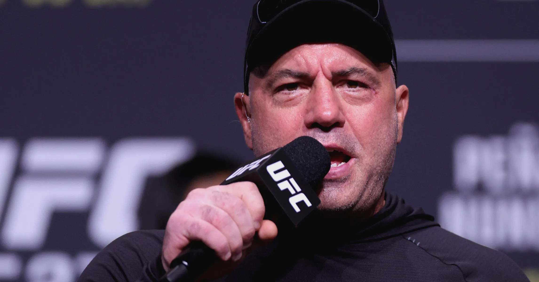 Joe Rogan Claims An Angelina Jolie Brad Pitt Trial Will Be Worse Than Amber Heard & Johnny Depp