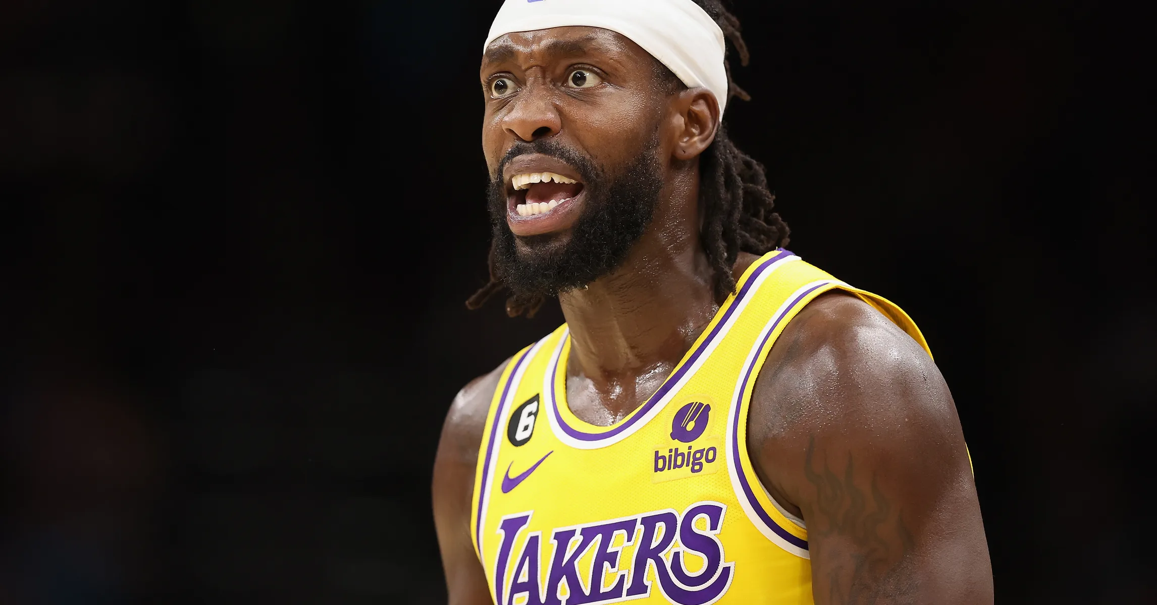 Patrick Beverley Levels Deandre Ayton For Taunting Austin Reaves