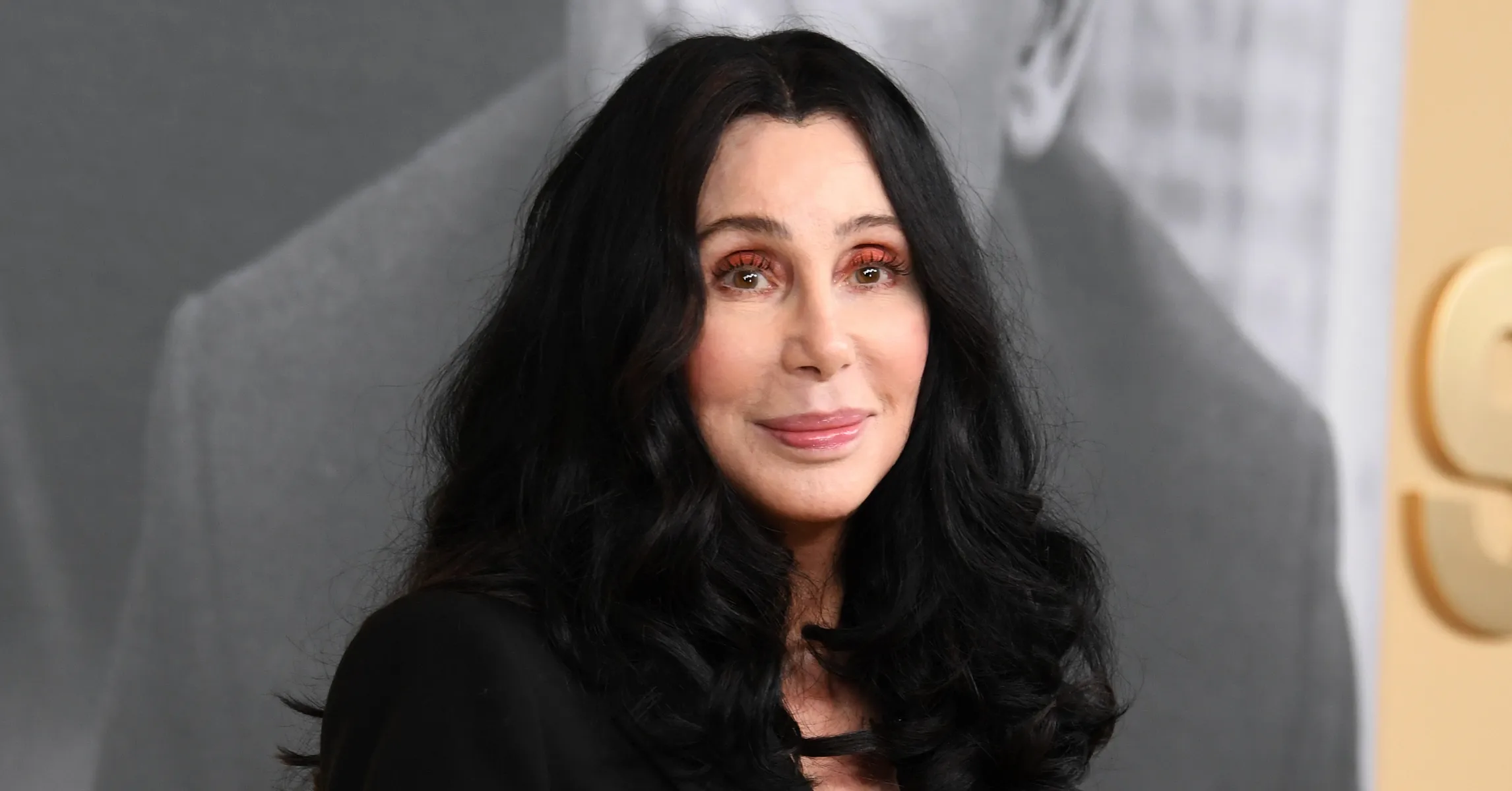 Cher Shows Off Her Diamond Ring From BF AE Edwards
