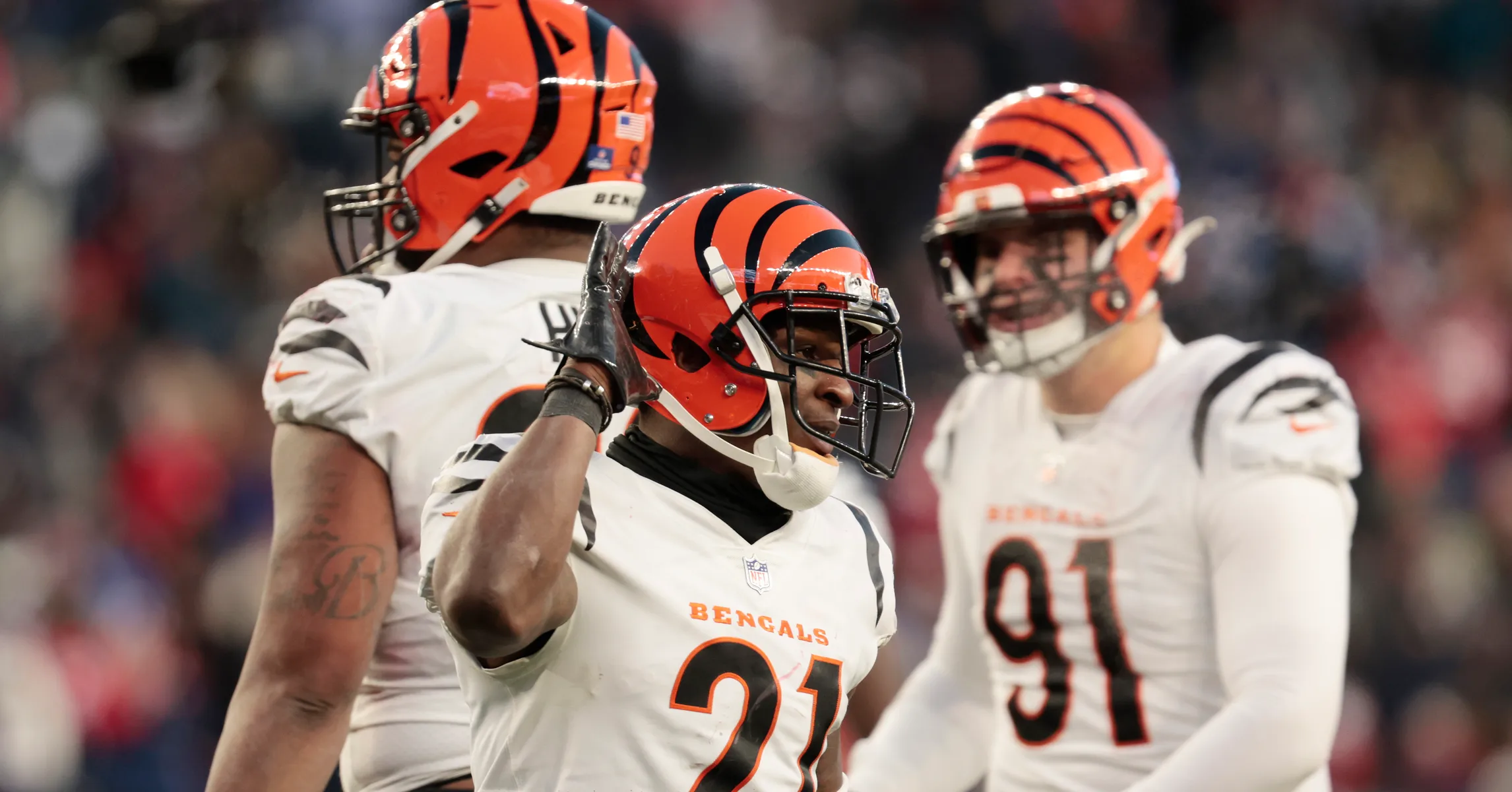 Bengals Plane Loses Engine Leading To Scary Scene