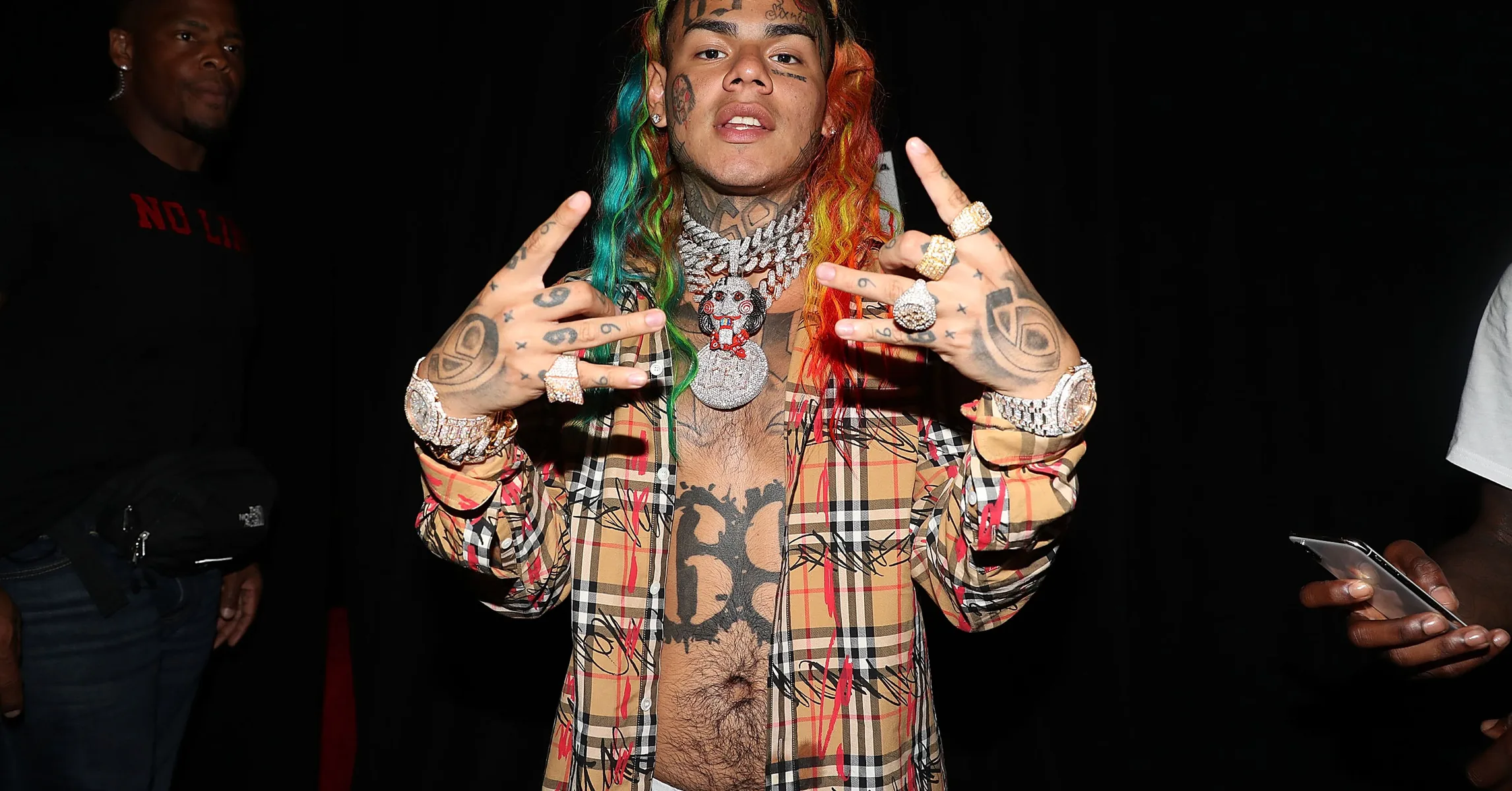 6ix9ine's Baby Mama Says His Gym Assault Is Embarrassing For Their 7 ...