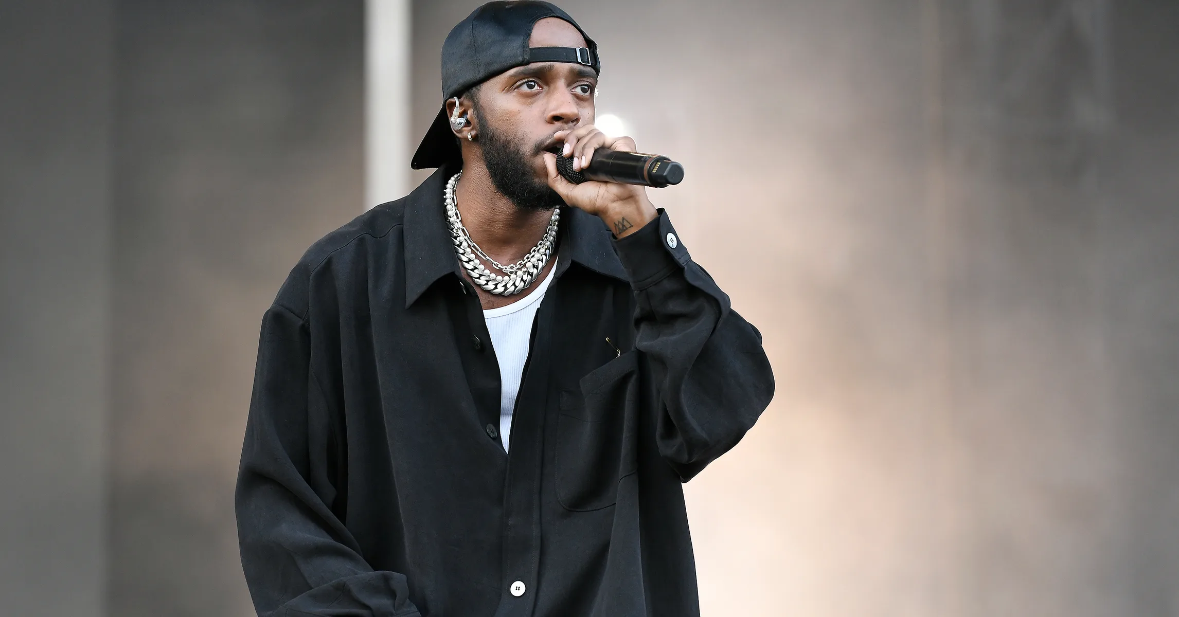 6LACK's "Talkback" Single Sets The Tone On Our "R&B Season" Playlist