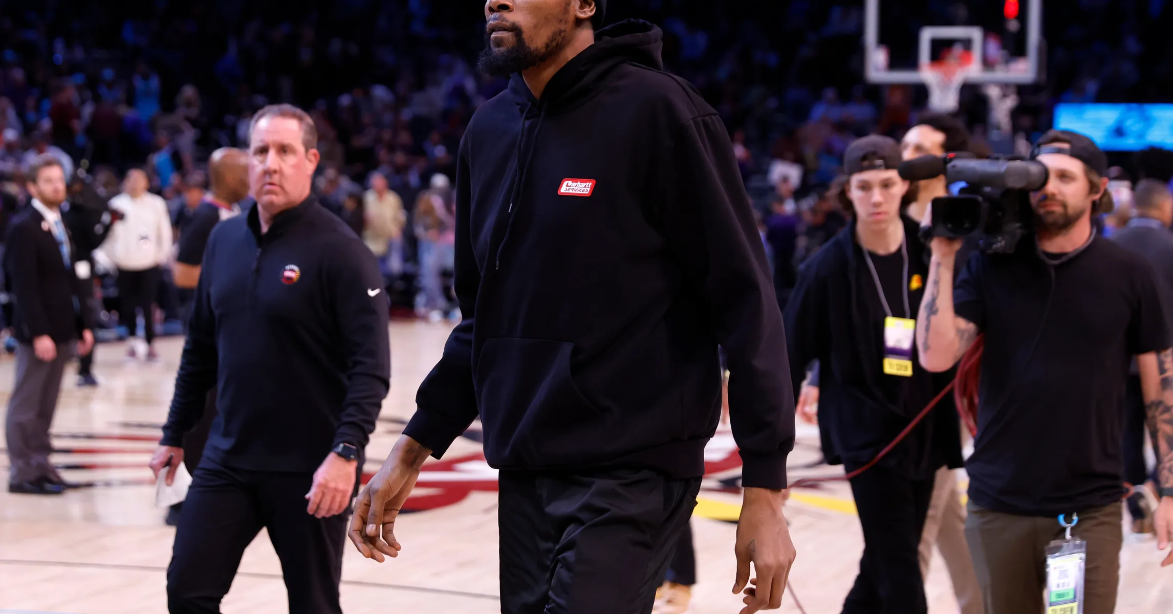 Kevin Durant & Brittney Griner Reunite At Suns Facility: Watch