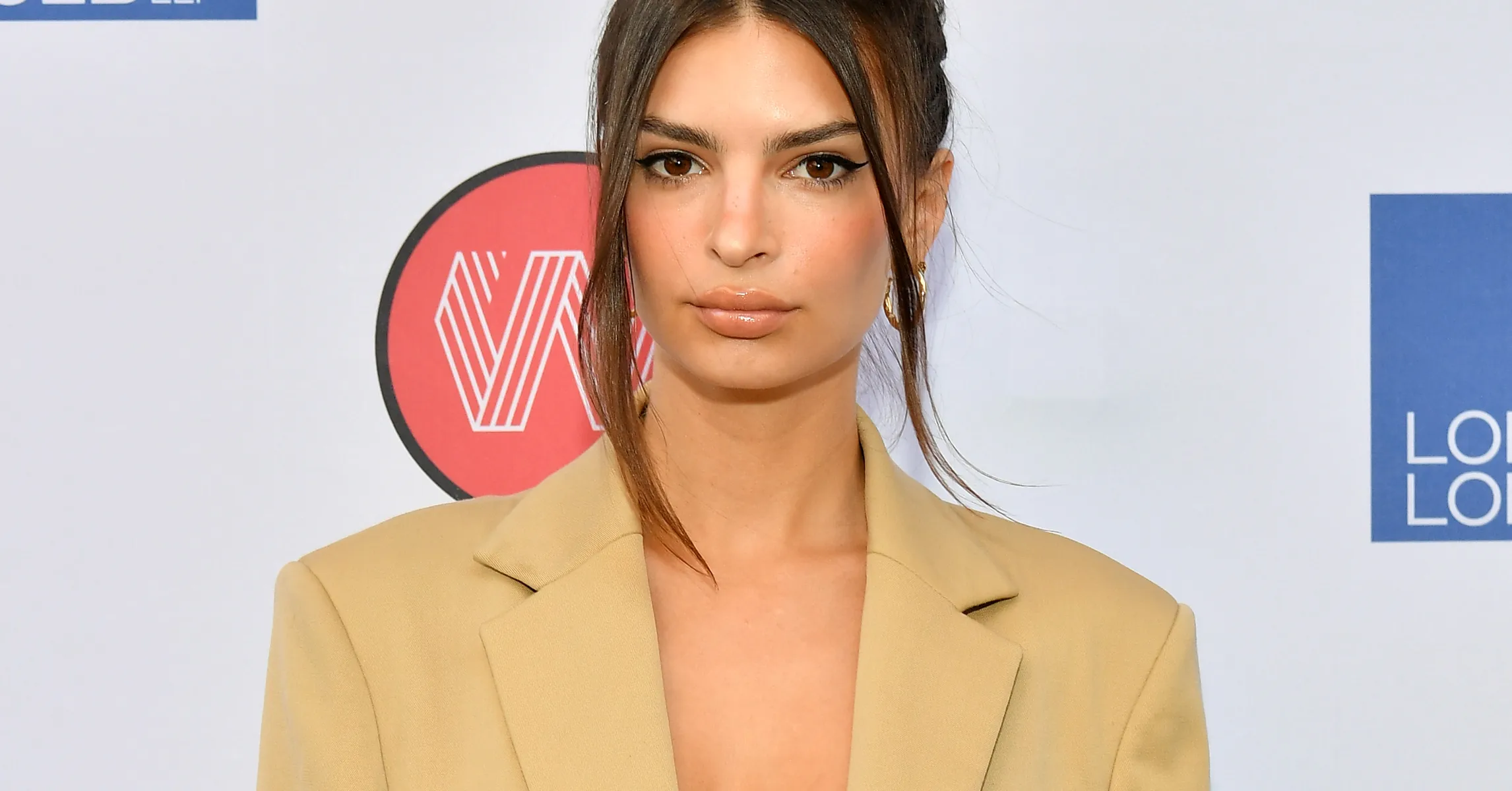 Emily Ratajkowski Recalls Being Described As "Pamela Anderson Before ...