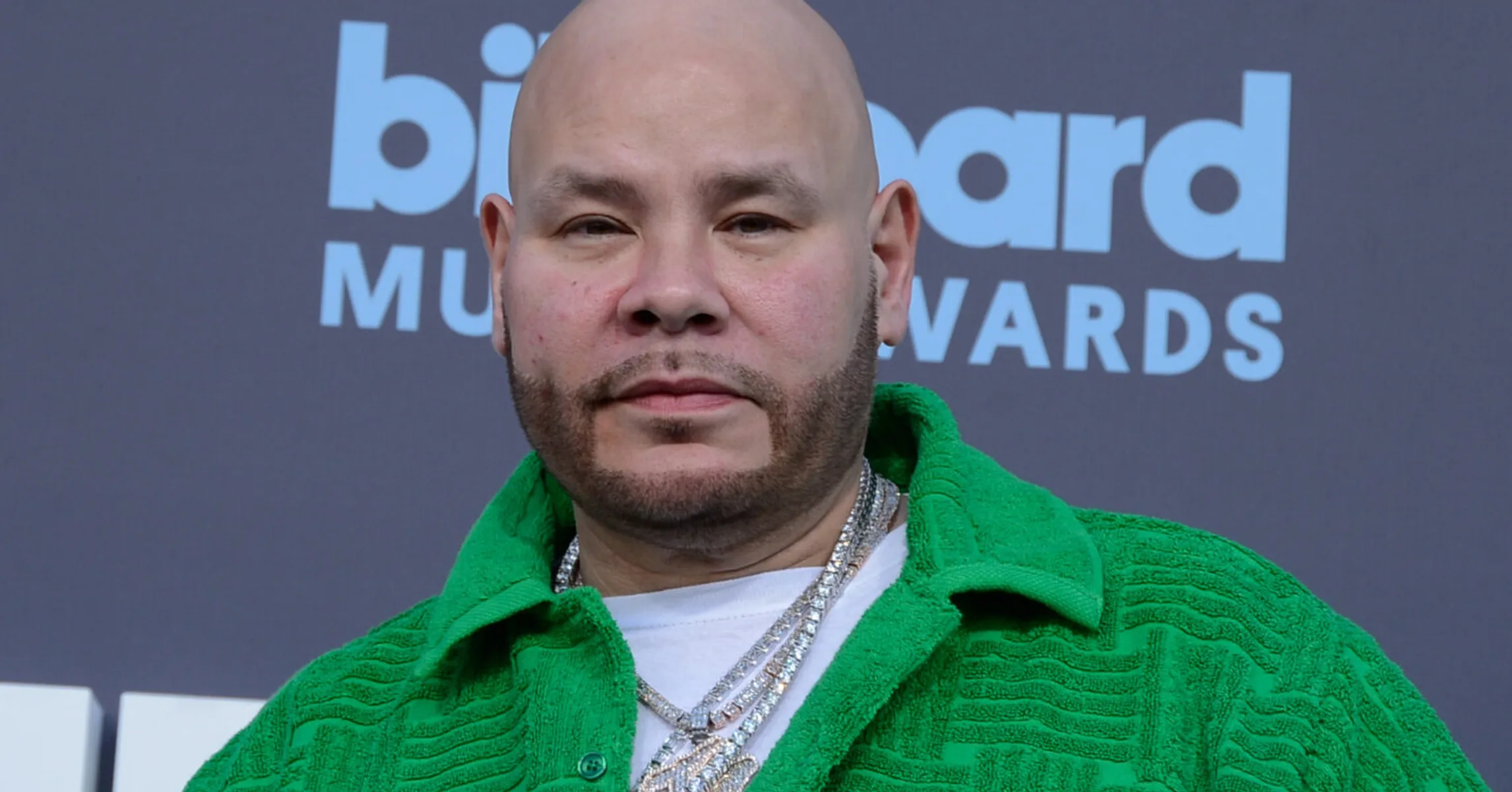 Fat Joe & Eli Manning Do The “Lean Back” Dance