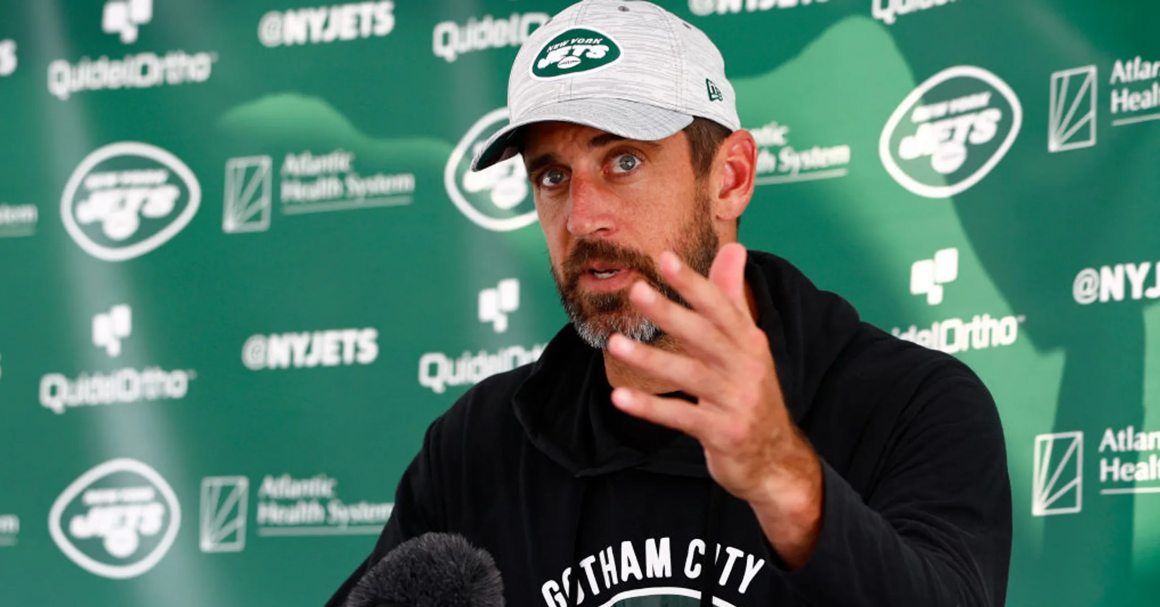 Aaron Rodgers Takes $35M Pay Cut In New Contract