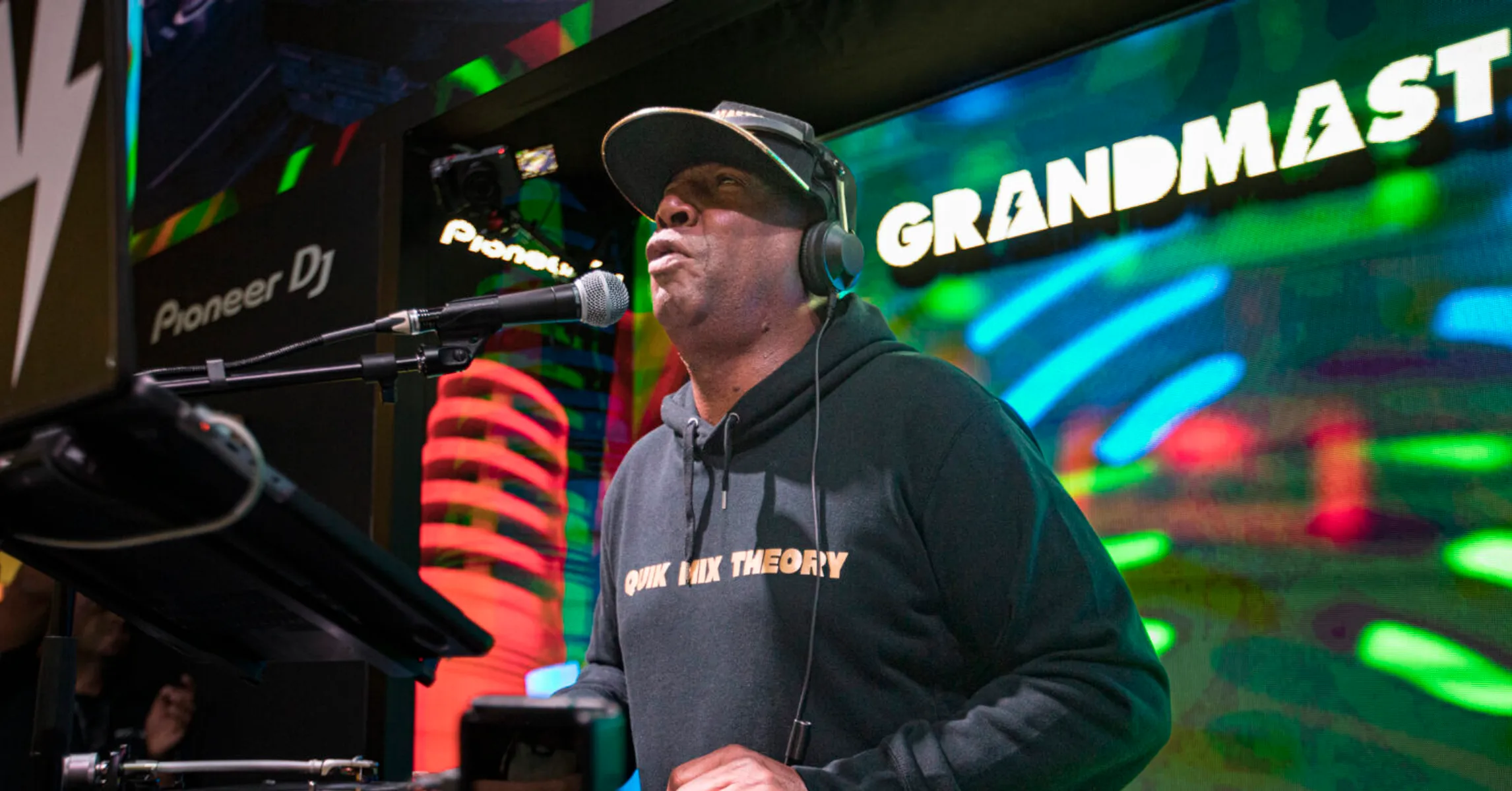 Grandmaster Flash Presents "Birth Of A Culture: The Four Elements Block ...