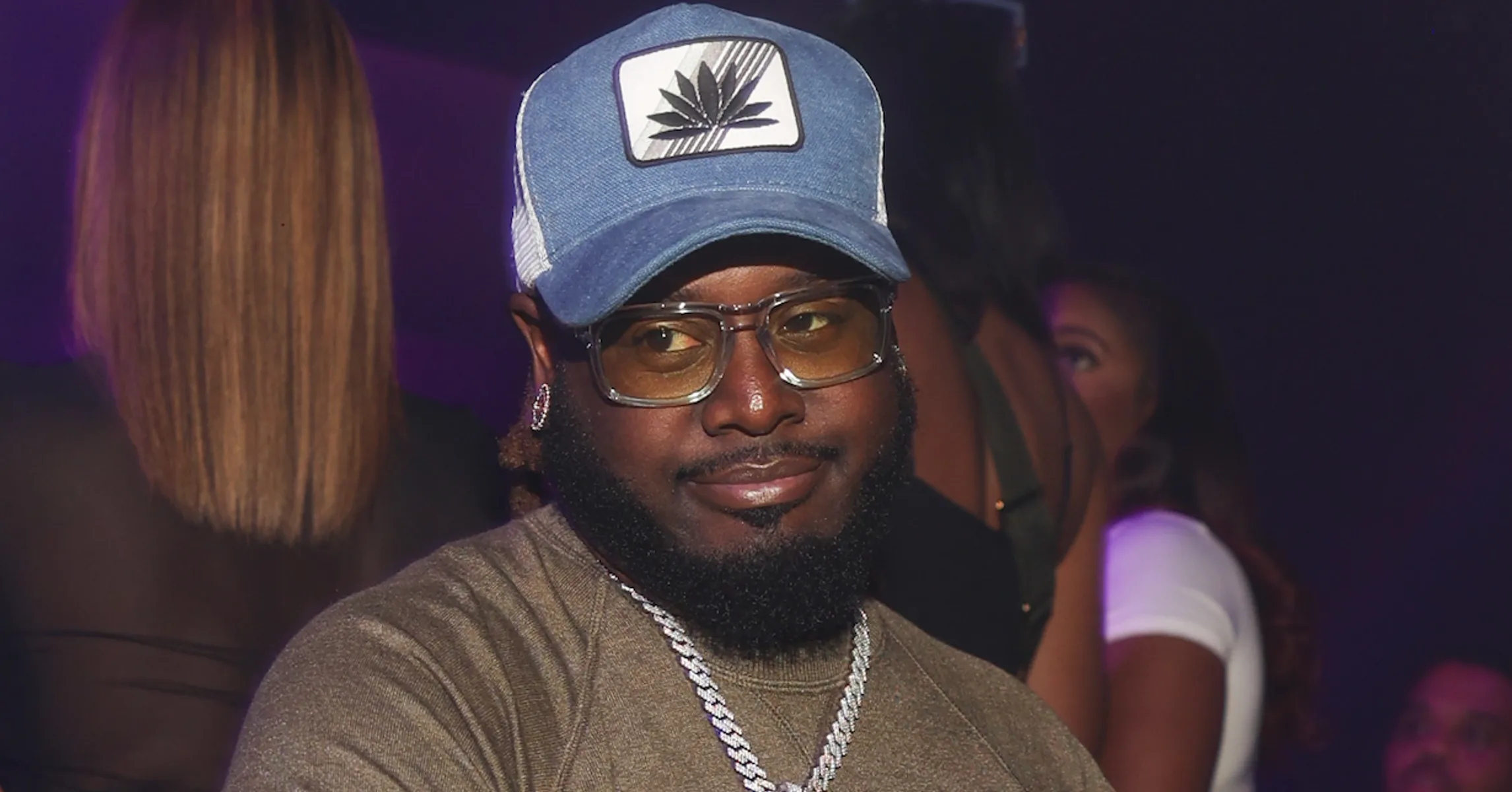 T-Pain Drives Fans Wild With Twerking Display During His Show