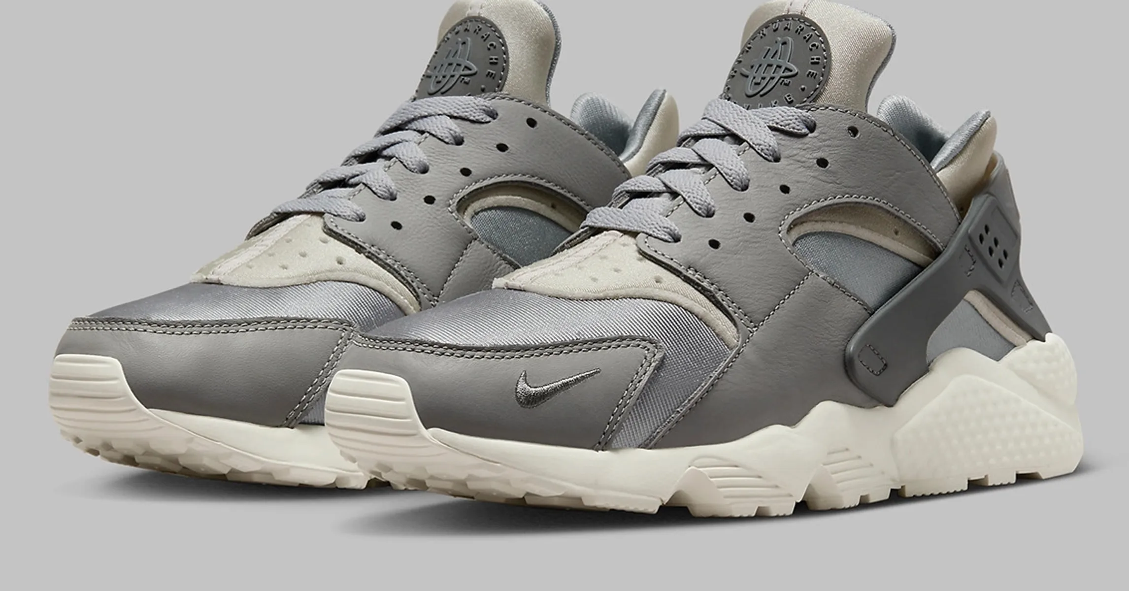 Nike Air Huarache “Light Smoke Grey” Officially Unveiled
