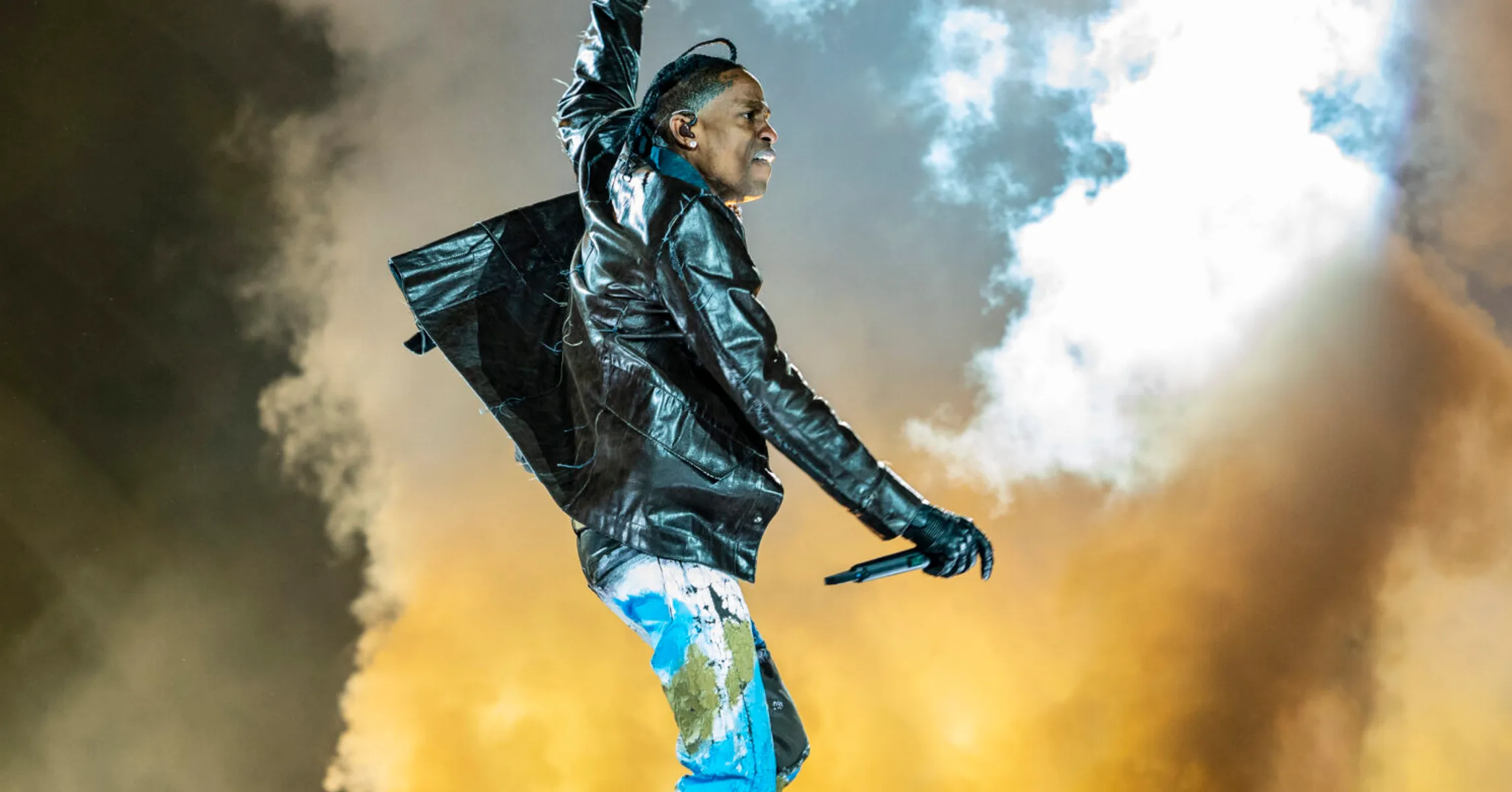 Travis Scott Hyped Over Footage From Rome Concert: "This Made Me Do 60 ...