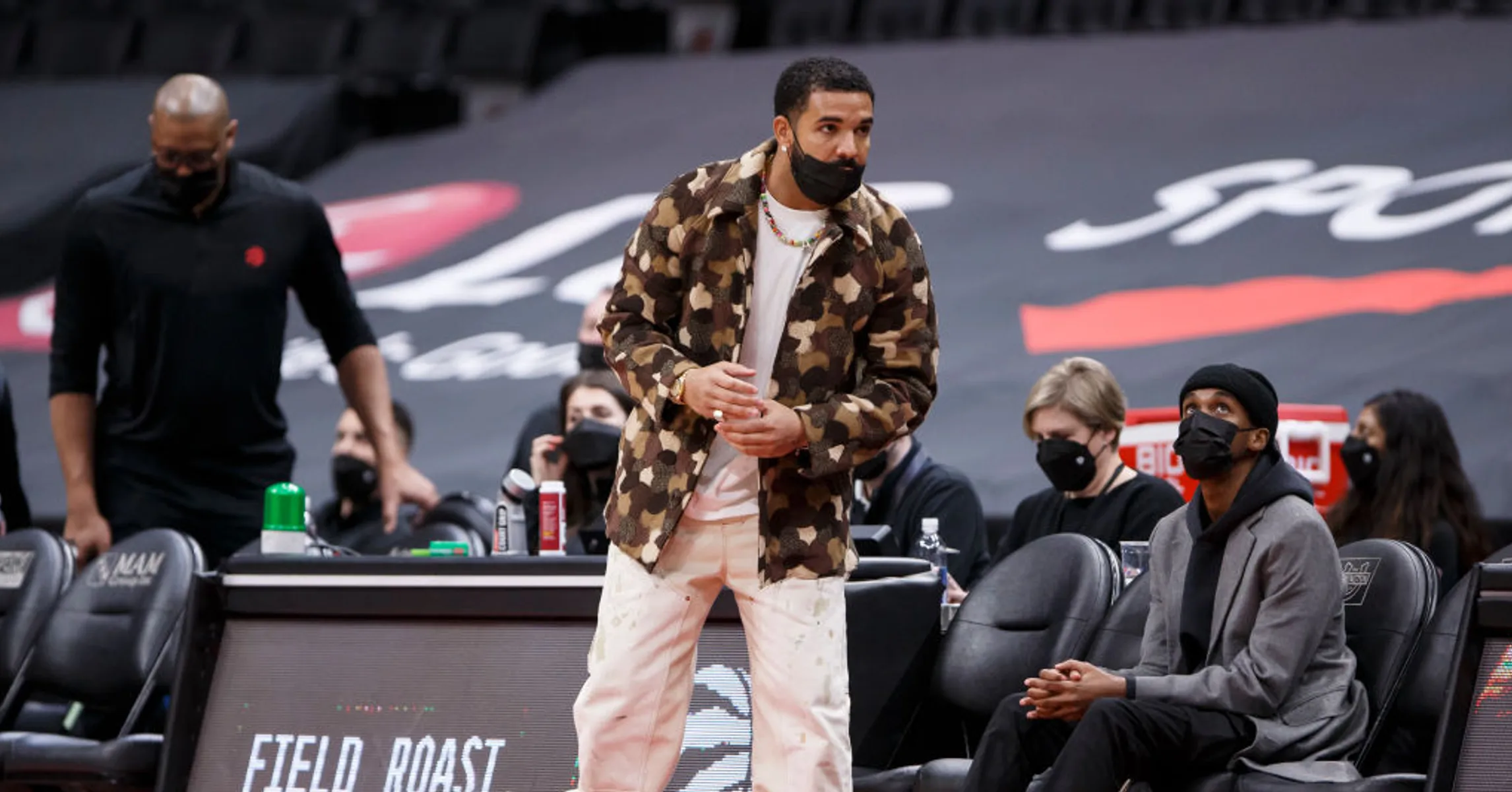 Drake Gives Away Free Tour Tickets With Website Scavenger Hunt