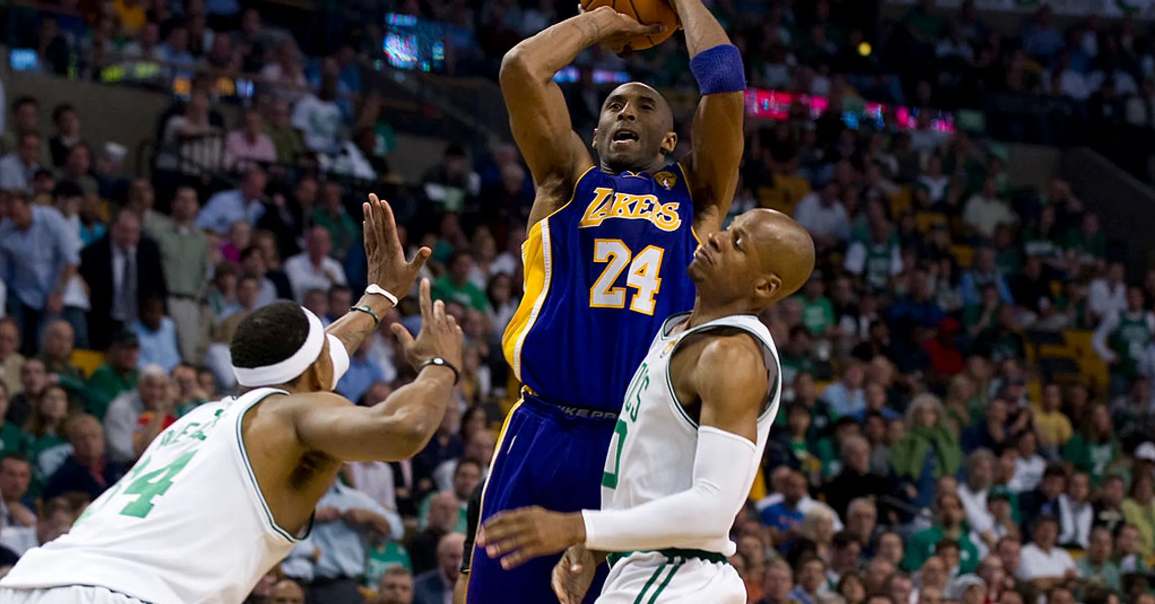 NBA 2K24 Adds Kobe Bryant Mode, "MAMBA MOMENTS"