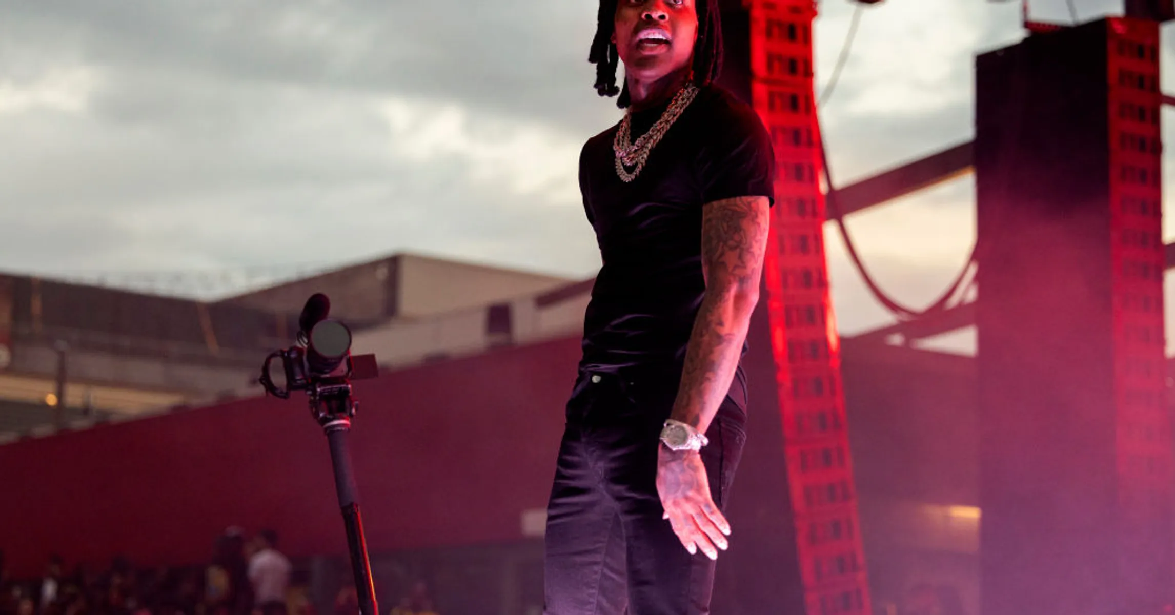 Lil Durk Walks Out With Drake At LA "It's All A Blur" Show