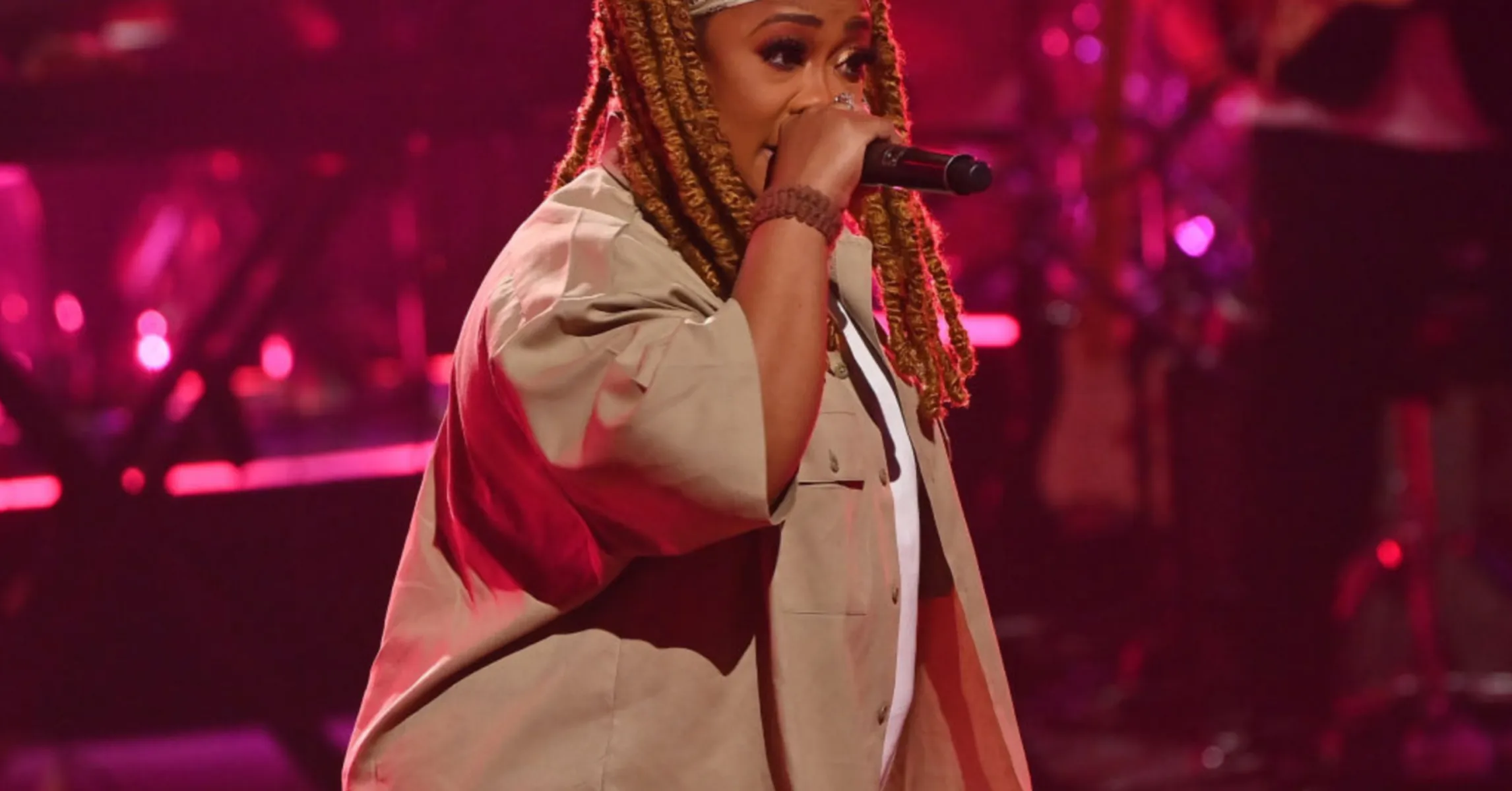Da Brat Unveils First Photos Of Her Newborn Baby - HotNewHipHop