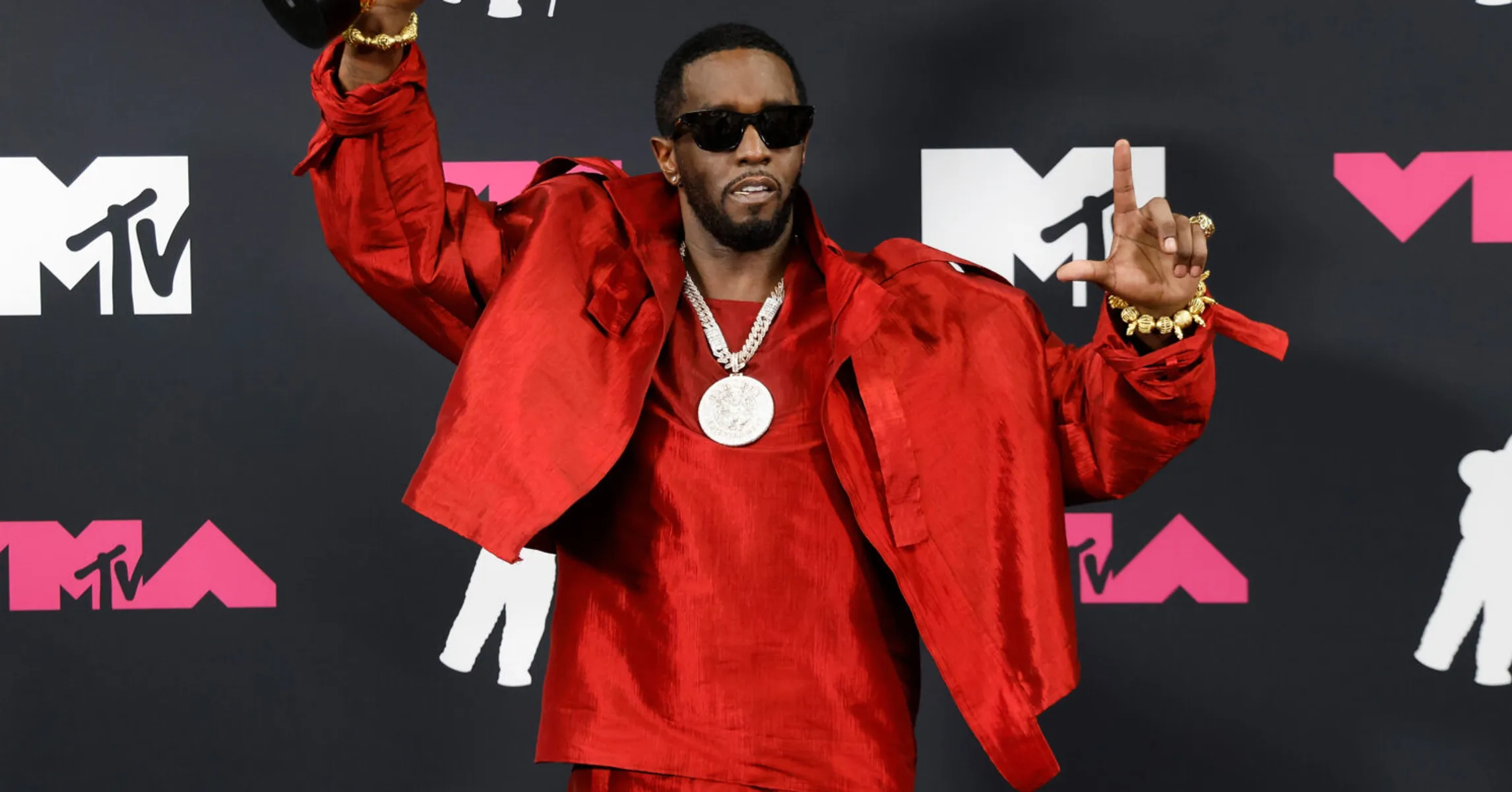 Diddy Reflects On The “Diddy Bop” Dance & His Failed NFL Dream During ...