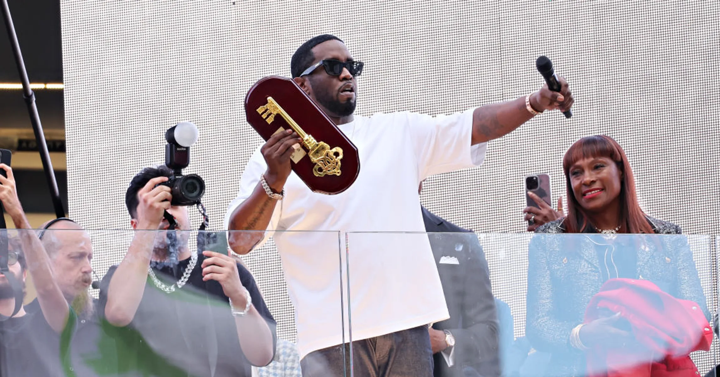 Diddy Honored With Key To NYC